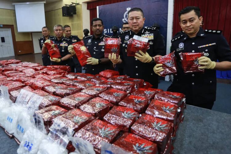 Pengurus bas dalang penyeludupan syabu RM10.3 juta - Kosmo Digital