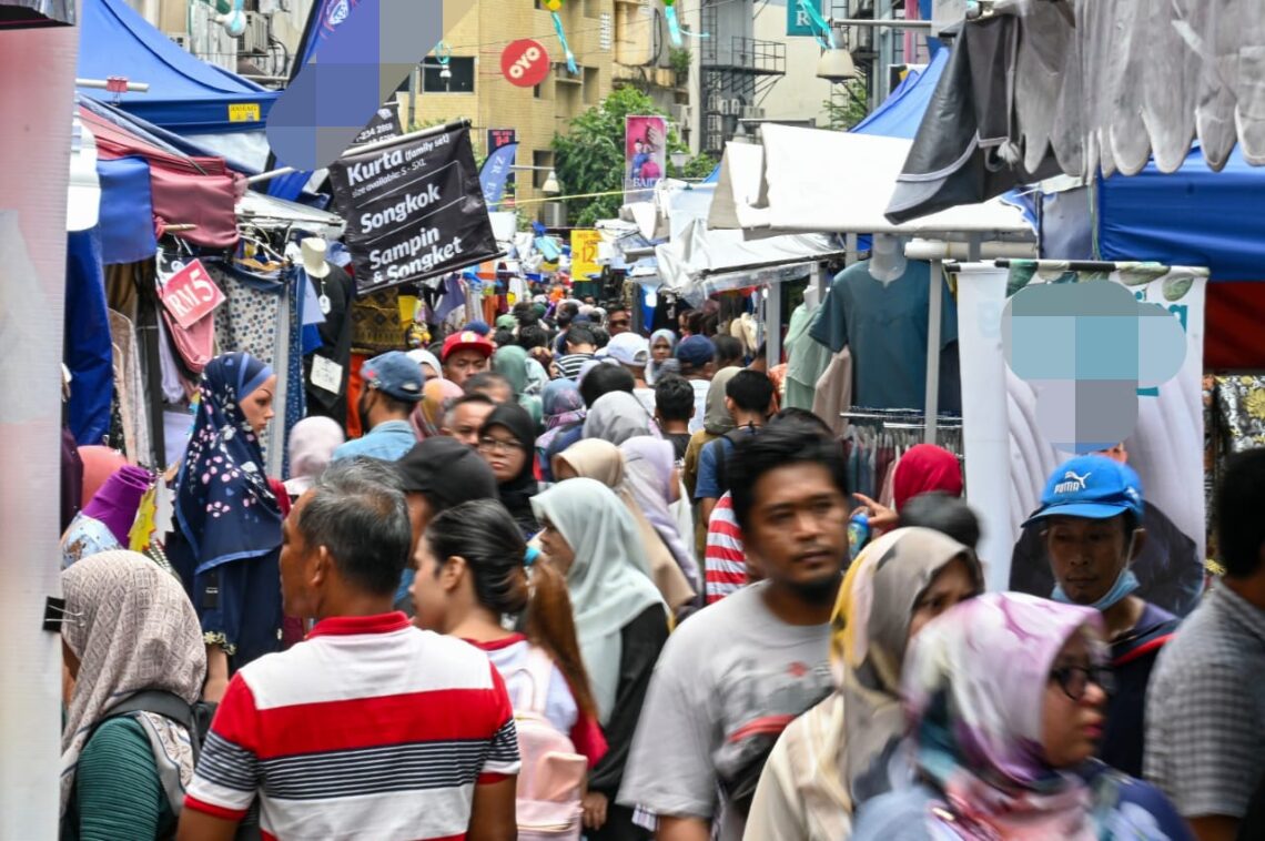 Ramai peniaga bermusim tidak letak tanda harga - Kosmo Digital