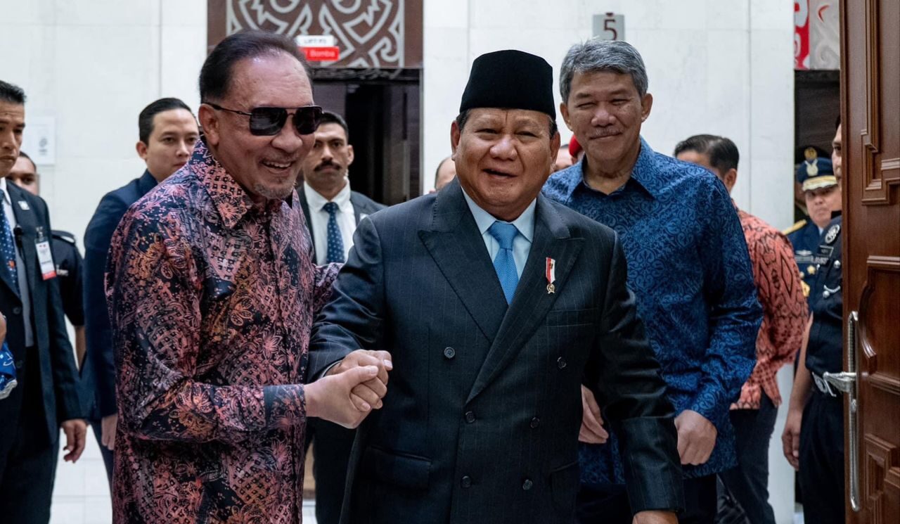Anwar terima kunjungan hormat Prabowo di Perdana Putra - Kosmo Digital