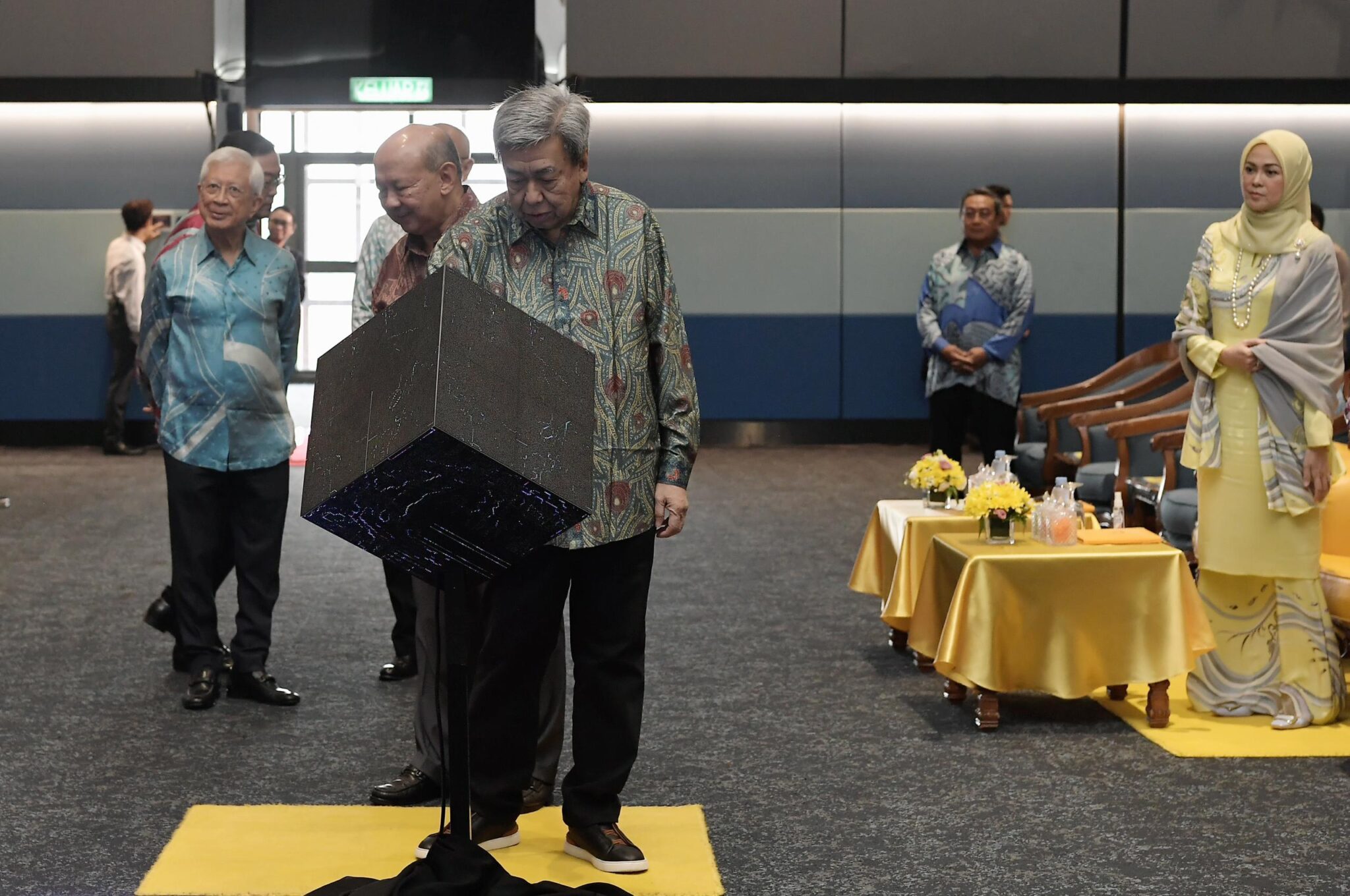 Sultan Selangor rasmi Kompleks LakePoint S P Setia - Kosmo Digital