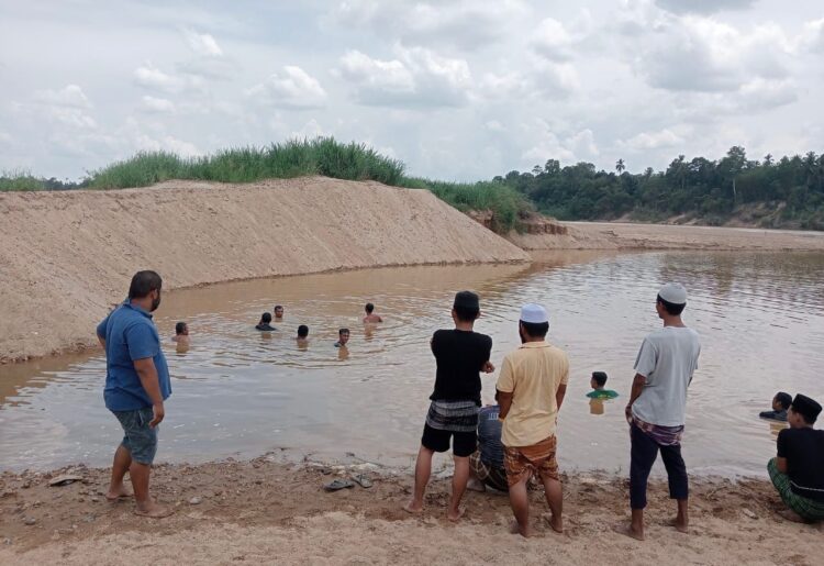 Remaja lemas ketika mandi di kawasan takungan lombong pasir - Kosmo Digital