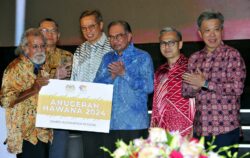 Isu perkauman, agama runtuhkan sendi negara - Kosmo Digital