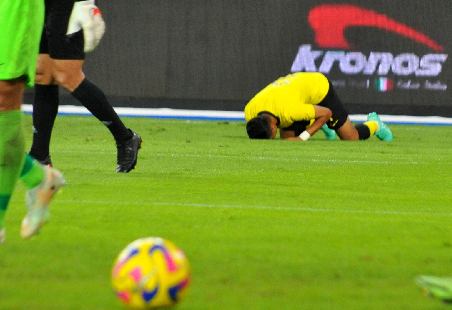 Tubuh Faisal Halim berbalut, paling teruk tangan kiri - Kosmo Digital