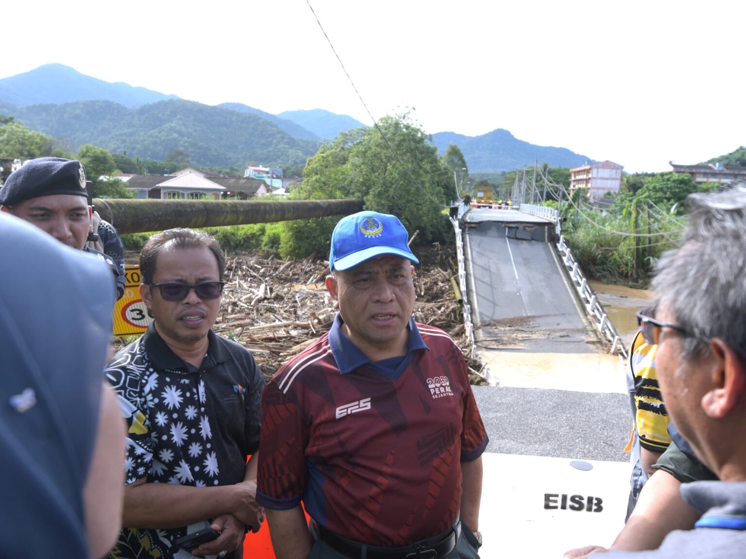 Jambatan Bailey ganti Jambatan Lama Sungai Slim yang runtuh - Media Mulia