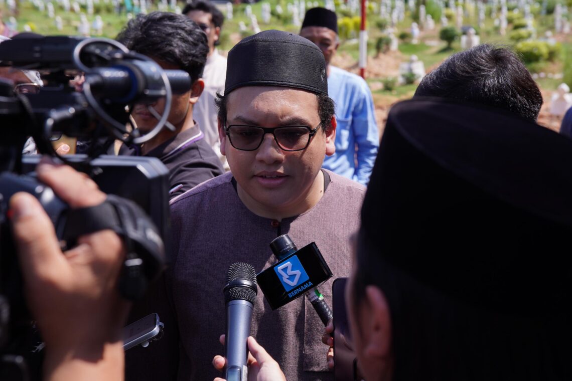 Jaga adik baik-baik- Anak Allahyarham Rozaid - Kosmo Digital