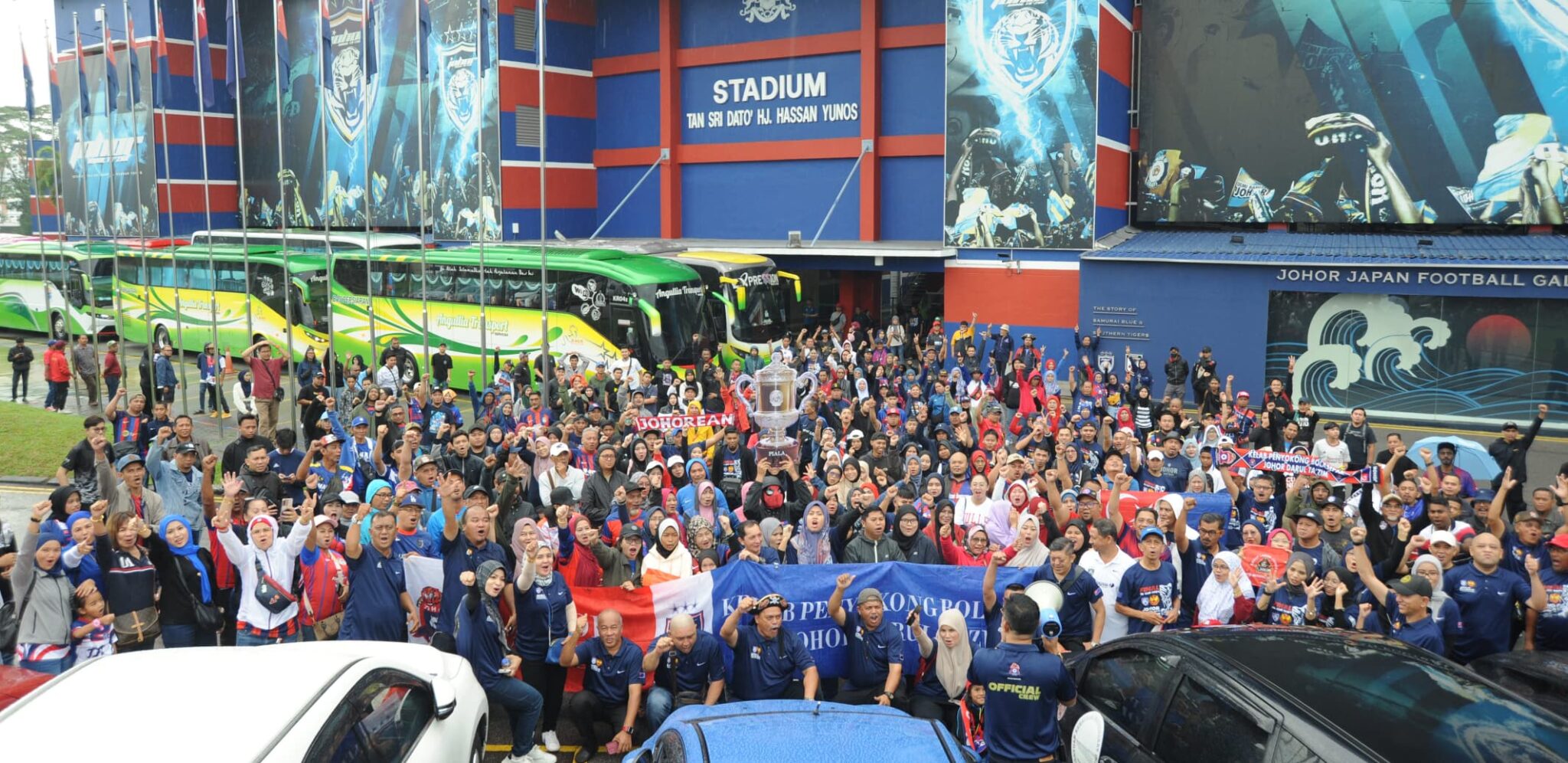 [VIDEO] Final Piala FA: 109 bas penyokong JDT konvoi ke SNBJ - Kosmo ...