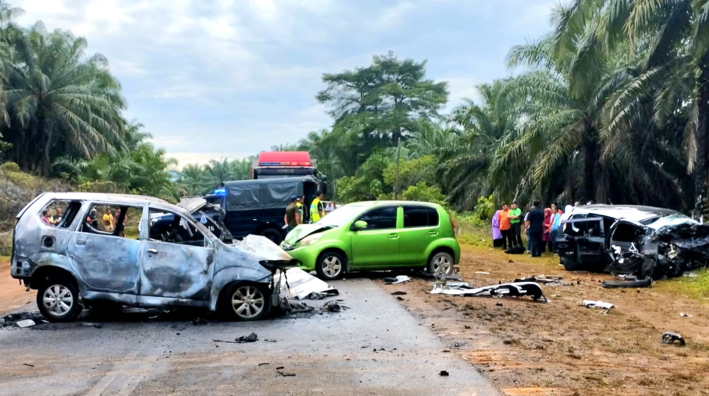 Tiga termasuk ibu, anak maut kereta bertembung - Kosmo Digital