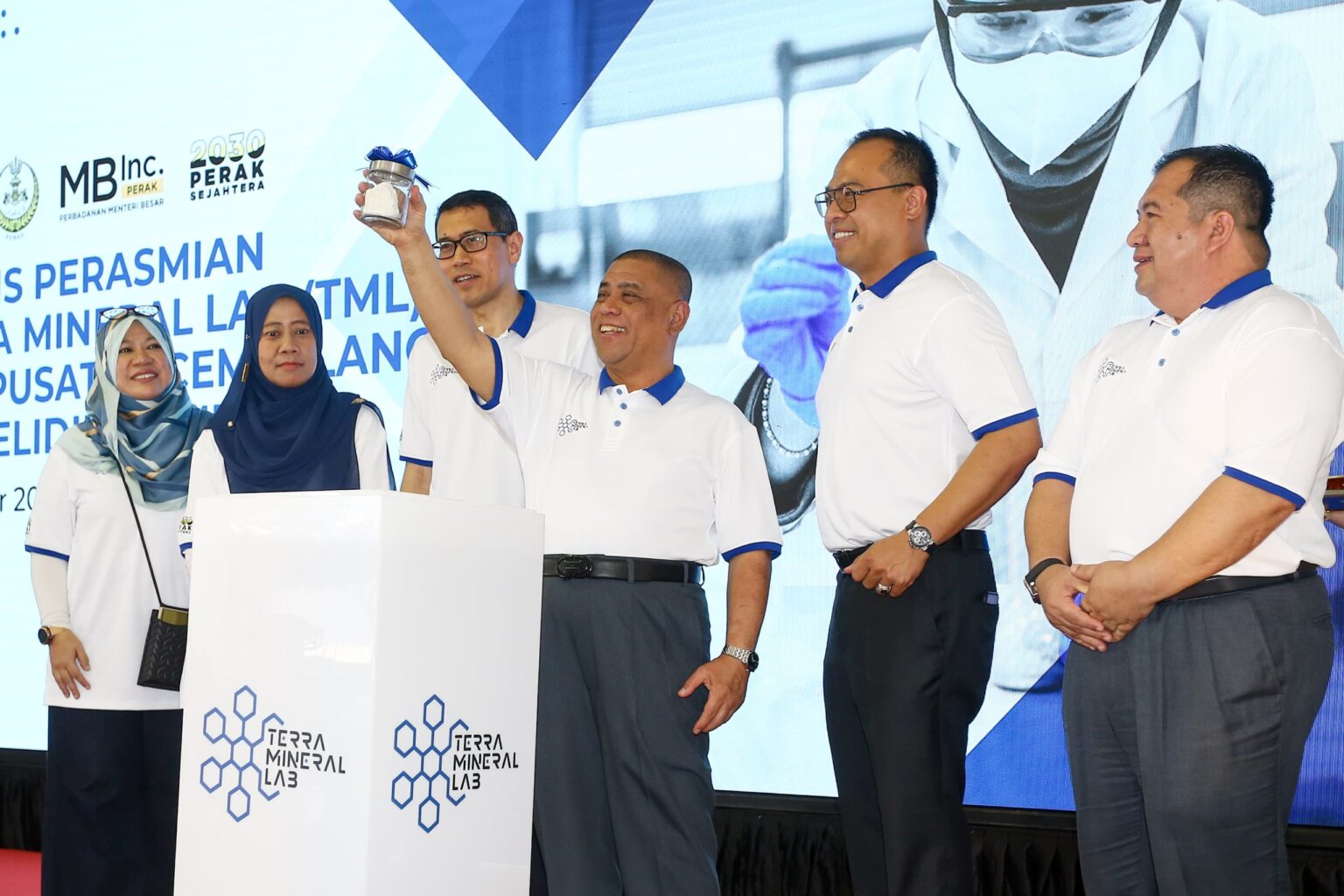 Perak sedia tubuh jawatankuasa khas pulih akhlak pengikut GISBH - Kosmo Digital