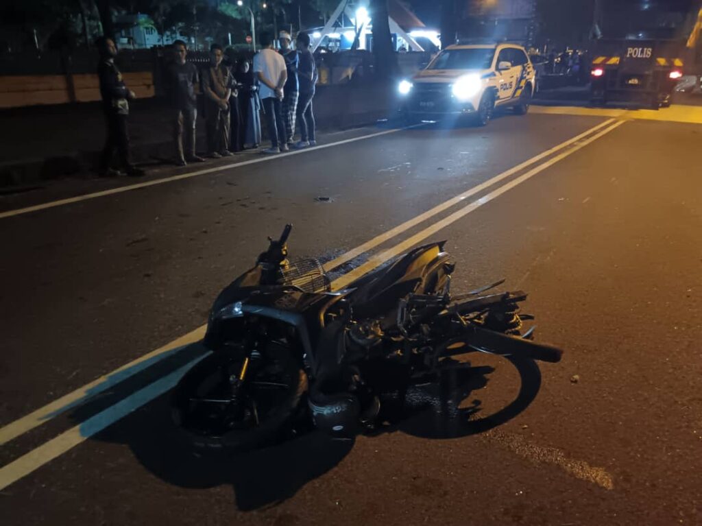 Insiden tiga pelajar UiTM maut: Dua motosikal mangsa dirempuh Honda CRV - Kosmo Digital