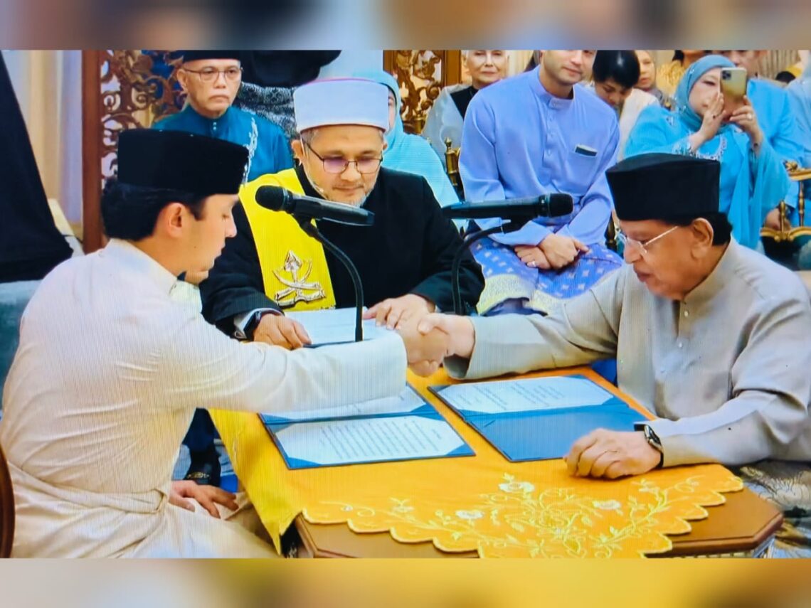 [VIDEO] Tengku Muhammad Iskandar, Tengku Natasya selamat diijab kabul ...