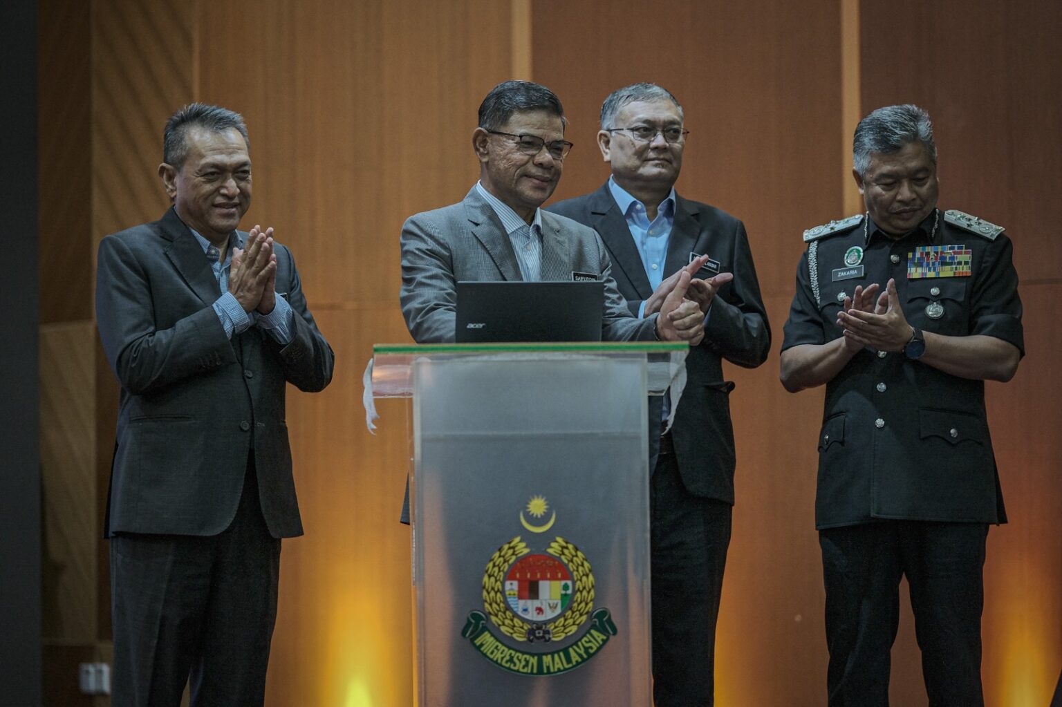 JIM laksana eSP untuk warga asing mula Januari 2025 - Kosmo Digital