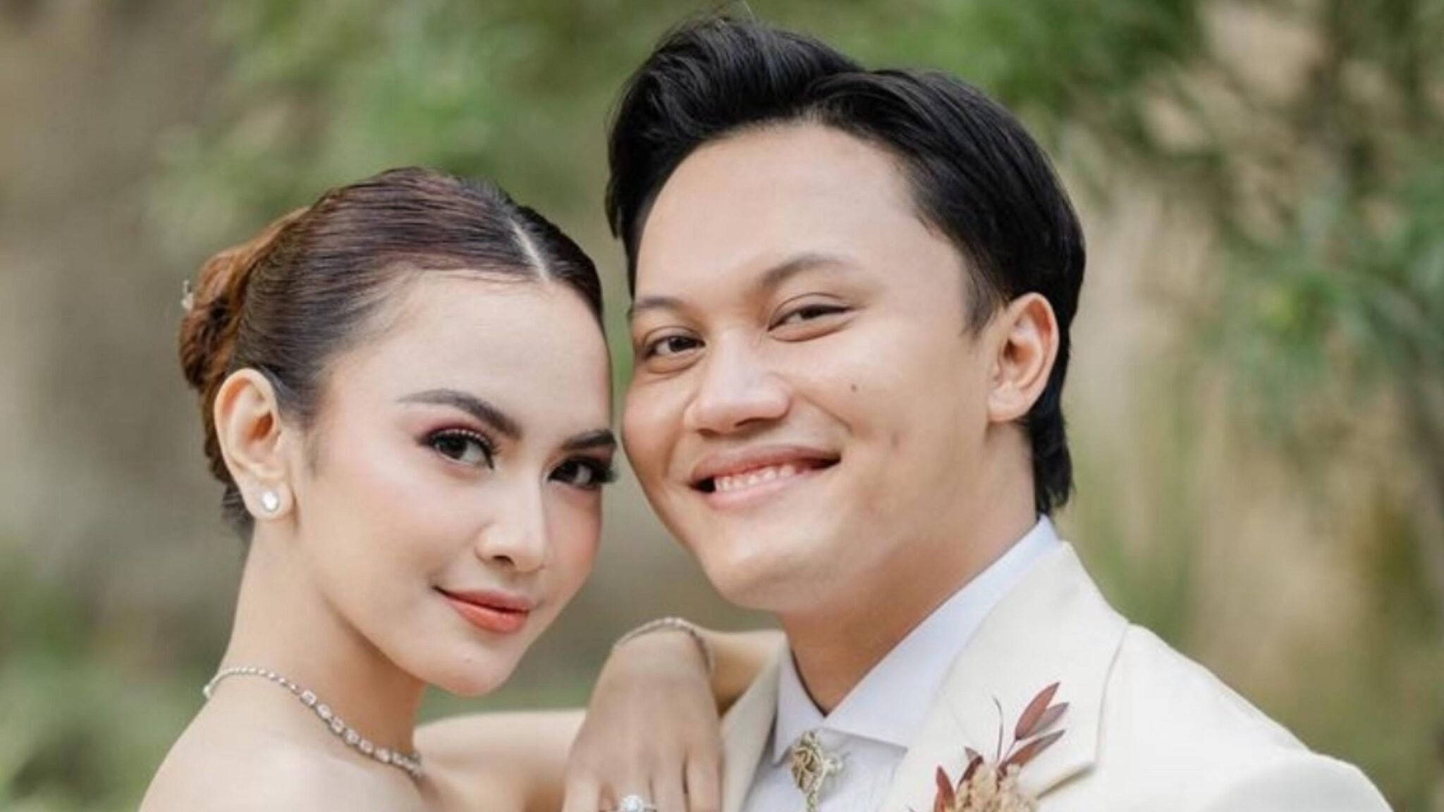 Pernikahan Rizky Febian, Mahalini rupa-rupanya tidak sah - Kosmo Digital