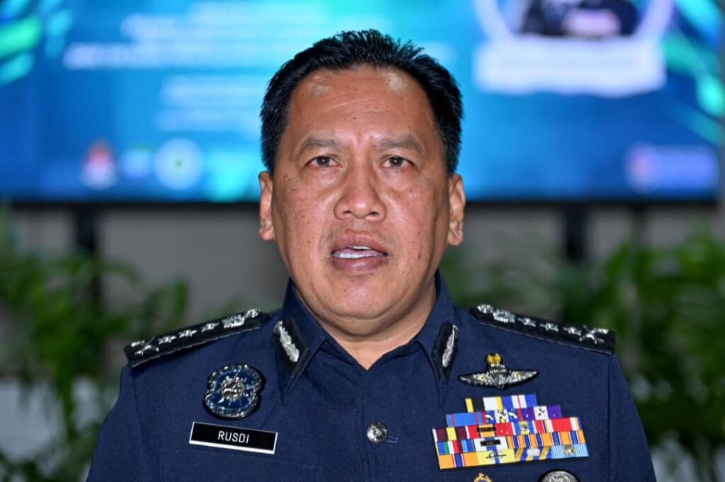 Wanita warga China ditahan bantu kes juruwang restoran mati ditikam ...