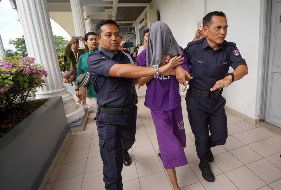 [VIDEO] Anak mula bersekolah, saya janji beri kerjasama - Along Cham ...