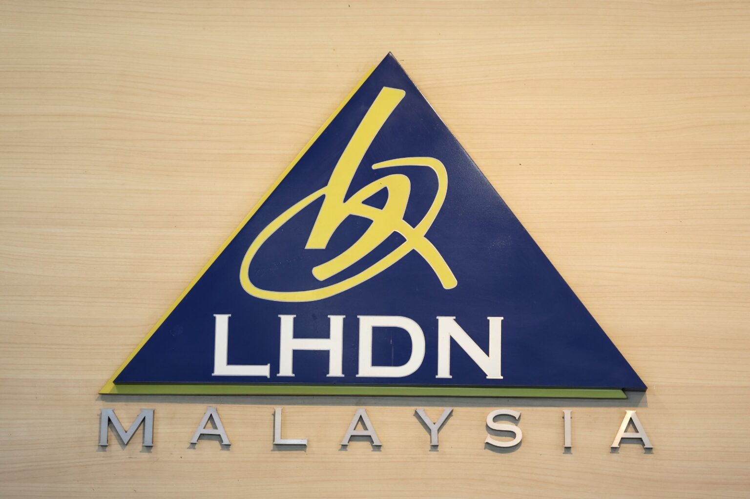 LHDN umum mandatori penggunaan borang CKHT 502 - Kosmo Digital