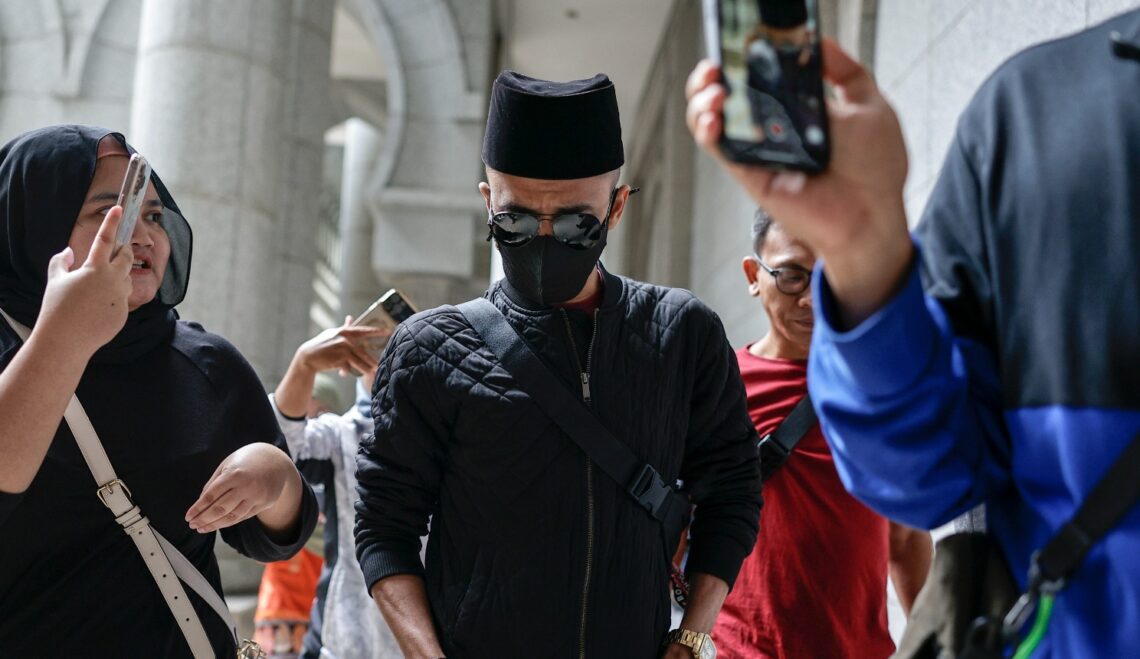 Along Cham dakwa isteri langgar tiga perjanjian taklik - Kosmo Digital