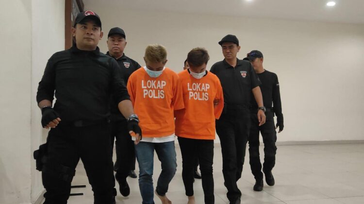 Perompak berparang, besi kuku kambing mengaku salah lakukan samun ...