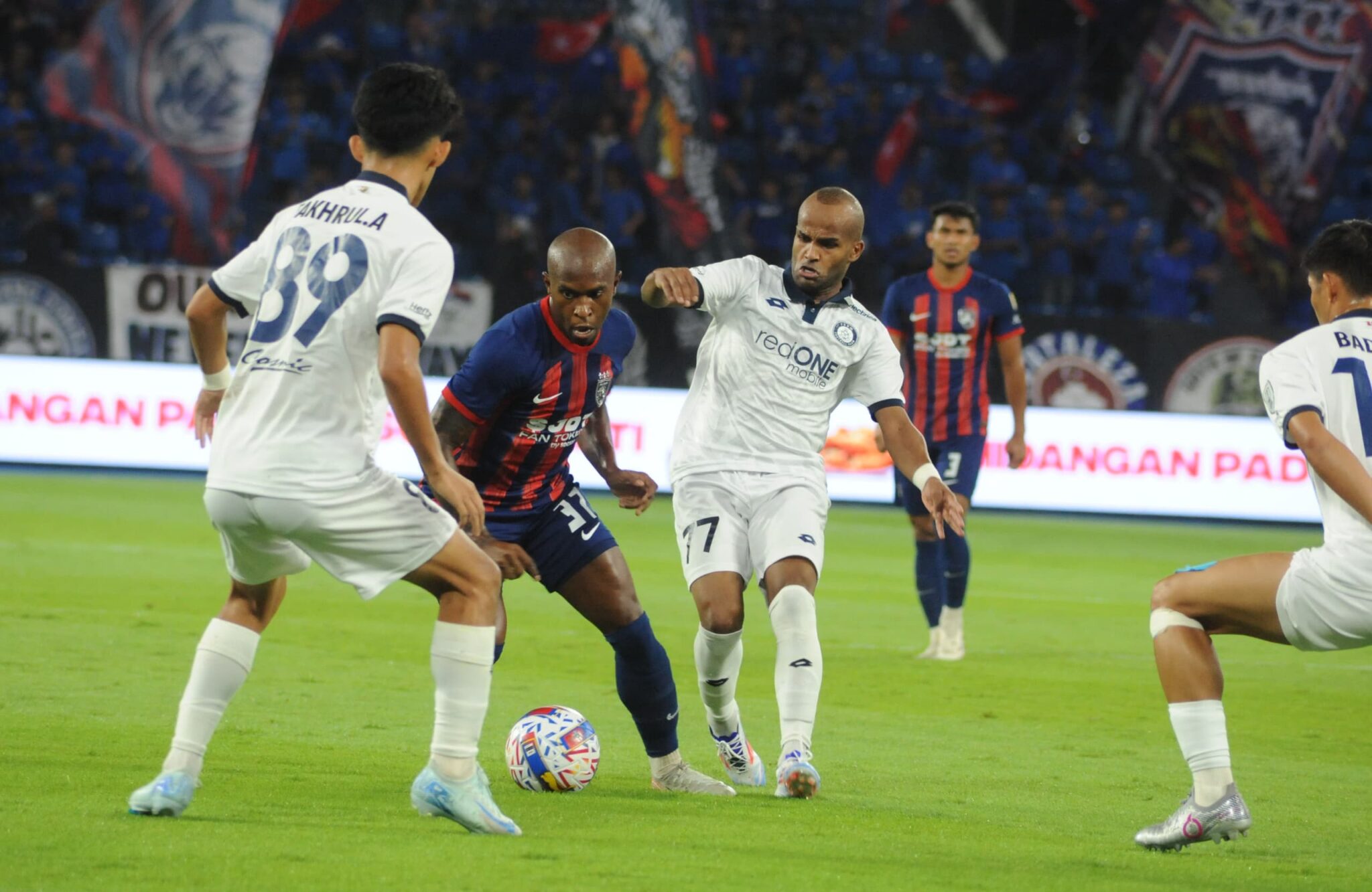 Liga Malaysia: JDT semakin hampir julang trofi, menang 4-0 ke atas PDRM ...