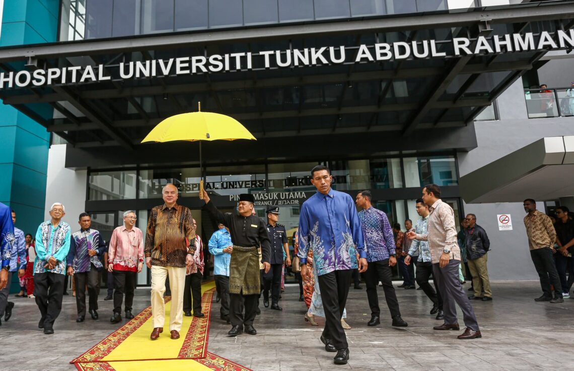 Sultan Nazrin rasmi Hospital UTAR di Kampar - Kosmo Digital
