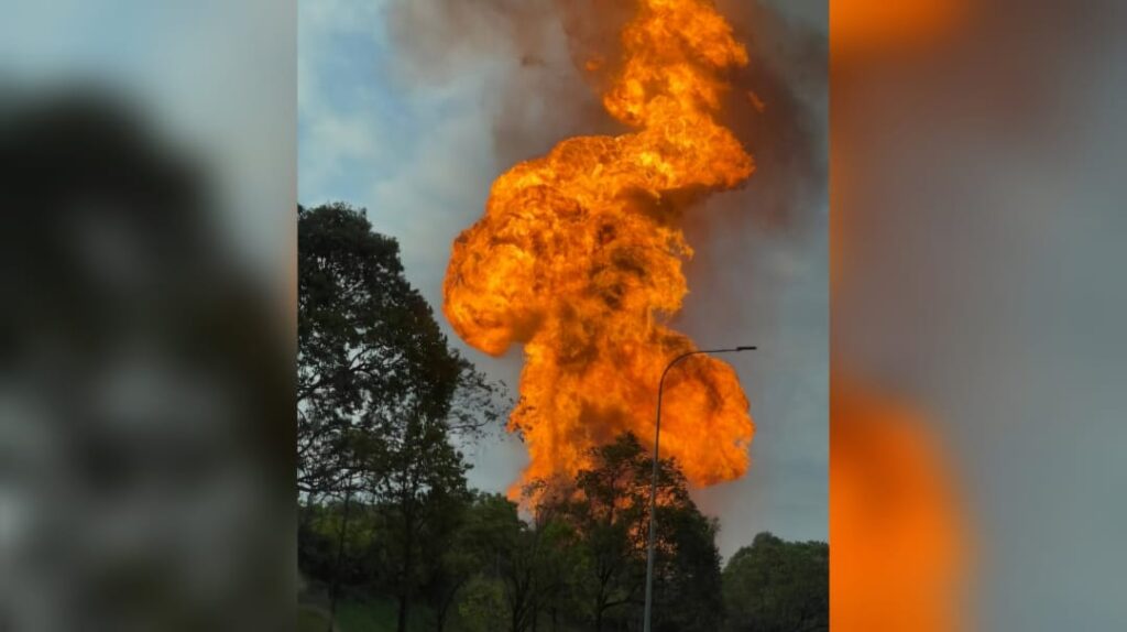 Letupan berpunca dari saluran paip gas - Kosmo Digital