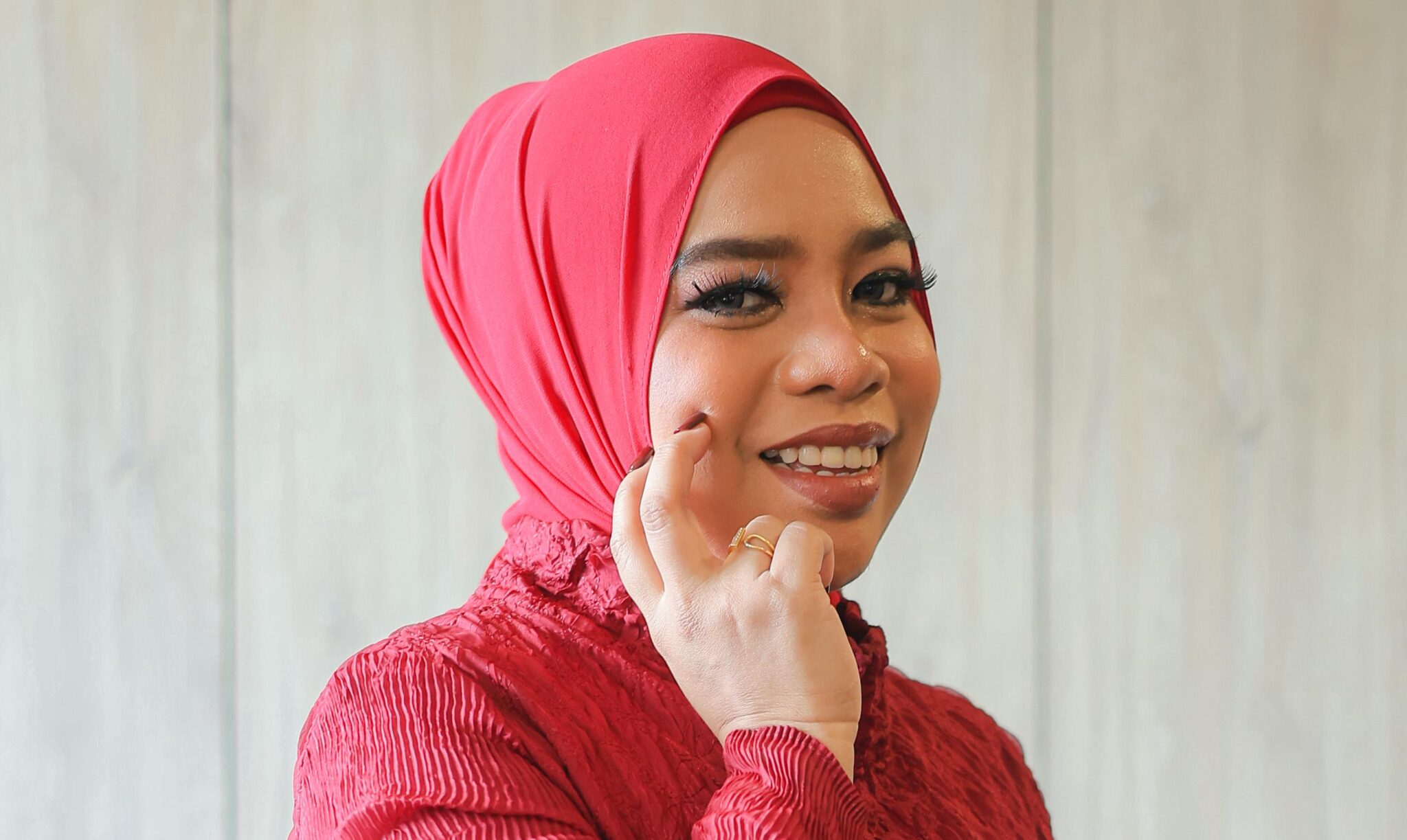 'Suami pun tak kasi' - Ayu Damit elak sertai program realiti, kejar PhD - Kosmo Digital