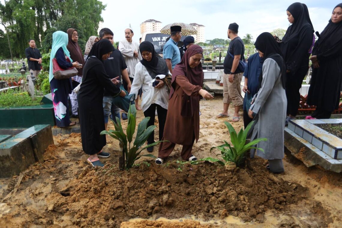 Saksi terakhir tragedi berdarah Bukit Kepong meninggal dunia | Demi ...