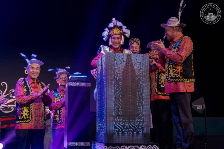 PM perkenal rasional logo Malaysia Madani - Kosmo Digital