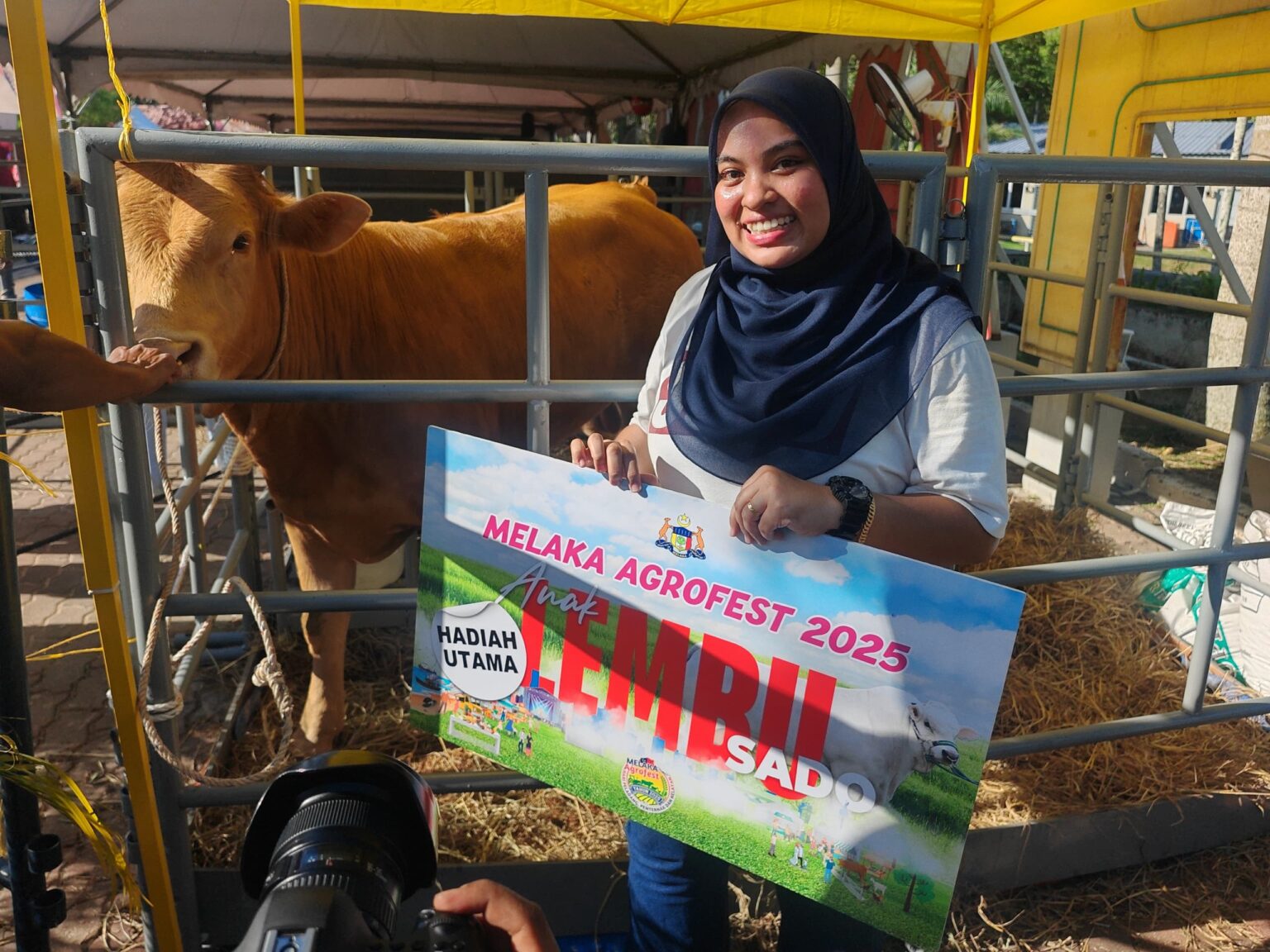 Pelajar UiTM menang cabutan bertuah anak lembu RM13,000 - Kosmo Digital