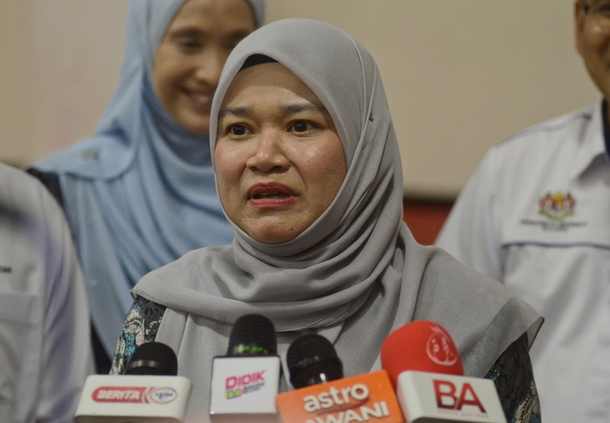 Murid bergaduh: Empat pelajar digantung sekolah, 14 lagi diberi surat amaran - Kosmo Digital