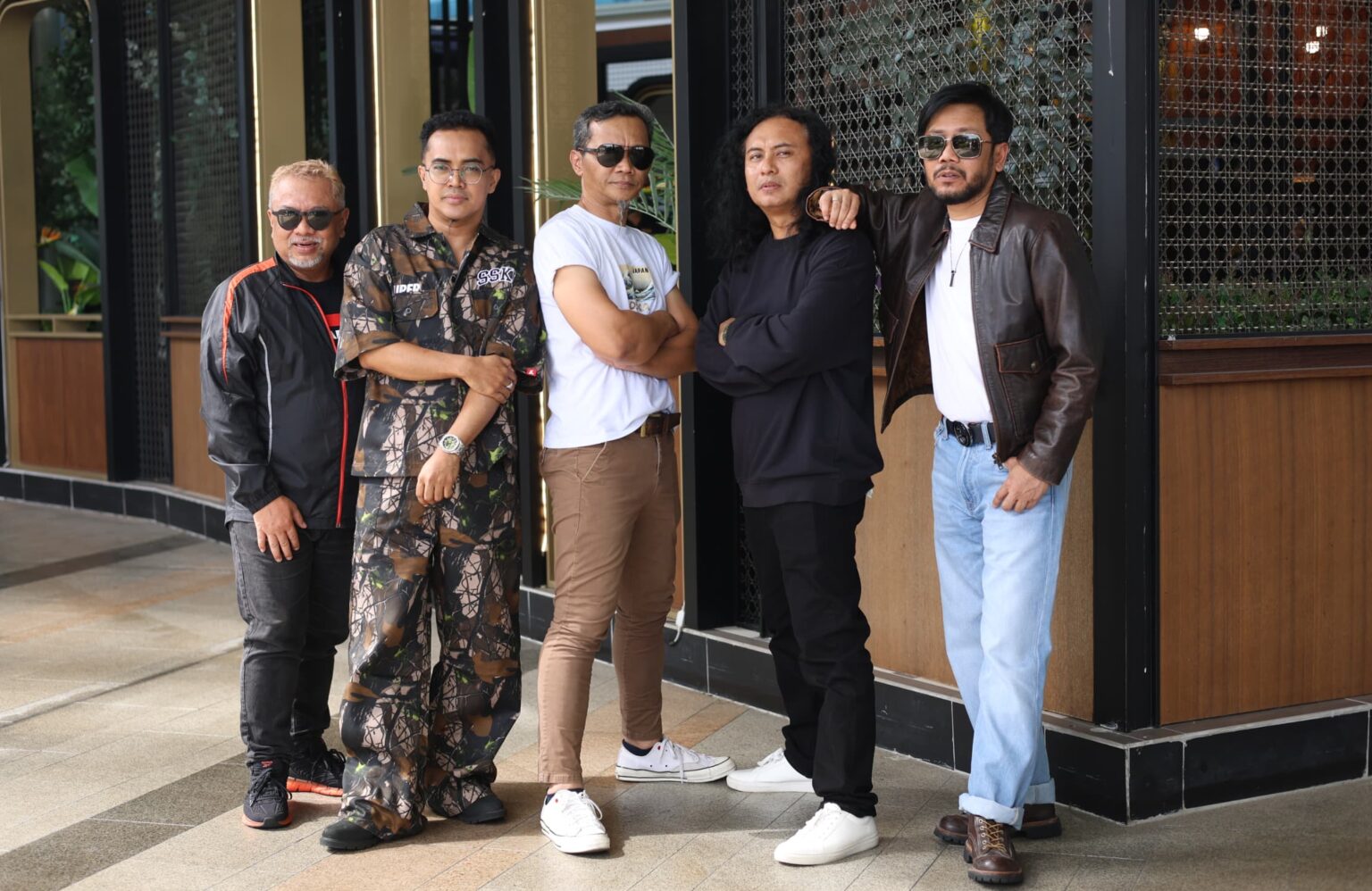 '4U2C, Man Senoi perlu bincang selesaikan isu hak cipta lagu' - Kosmo ...
