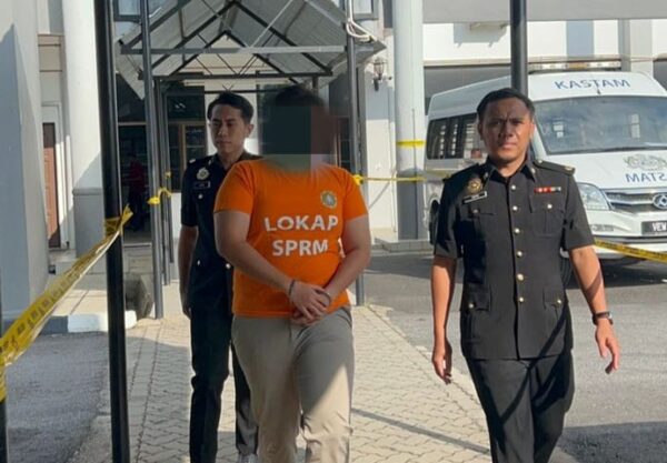 Pegawai polis percubaan dicekup kes rasuah RM2,000 - Kosmo Digital