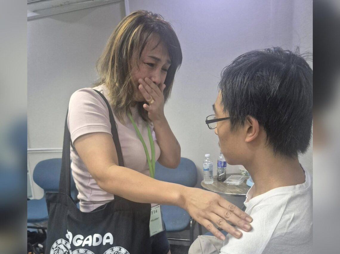 David Balisong: Beri kami ruang, sedang selesaikan urusan balik UK - Ibu - Kosmo Digital