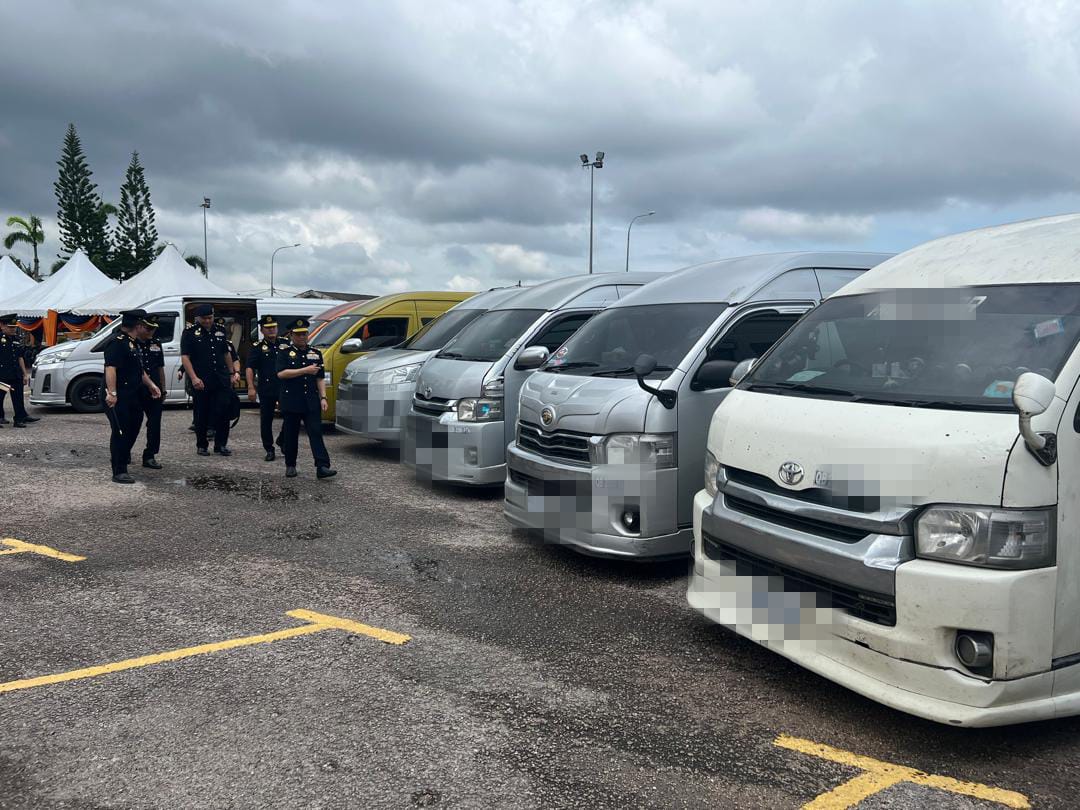 Van Thailand dikesan salah guna permit ICP pada musim cuti sekolah ...