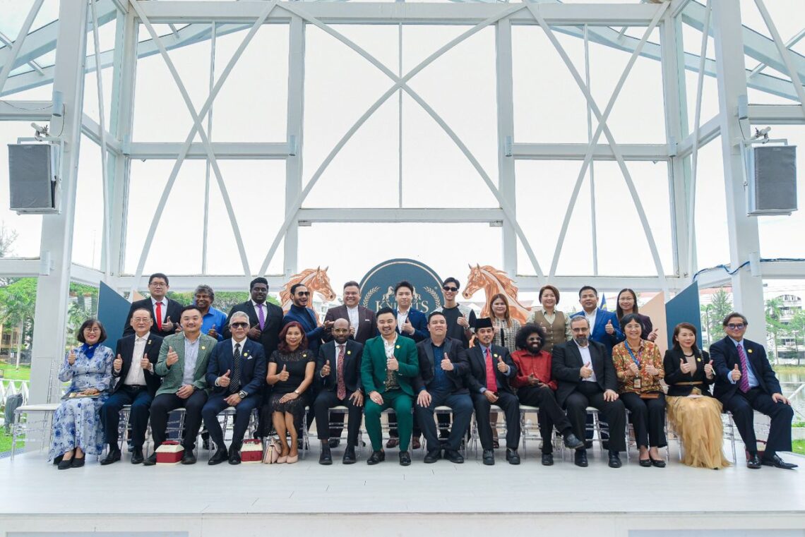 Peabo Bryson, tokoh global meriahkan The Knights Award di KLCC - Kosmo ...