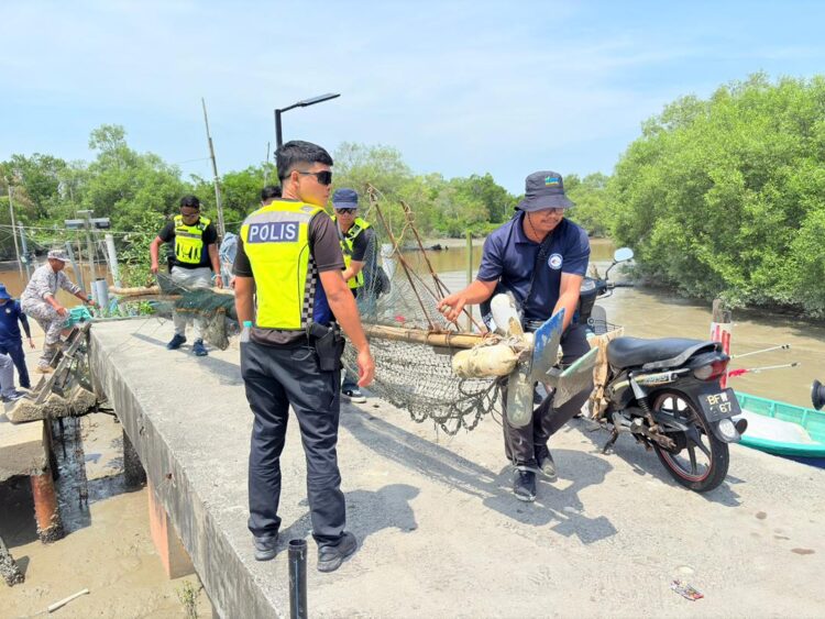 Ops Hurricane : Jeti nelayan jadi 'lubuk' rawa sorong digempur - Kosmo ...