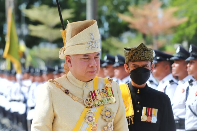 Polis Perak perkukuh kawalan keselamatan Sultan Nazrin - Kosmo Digital