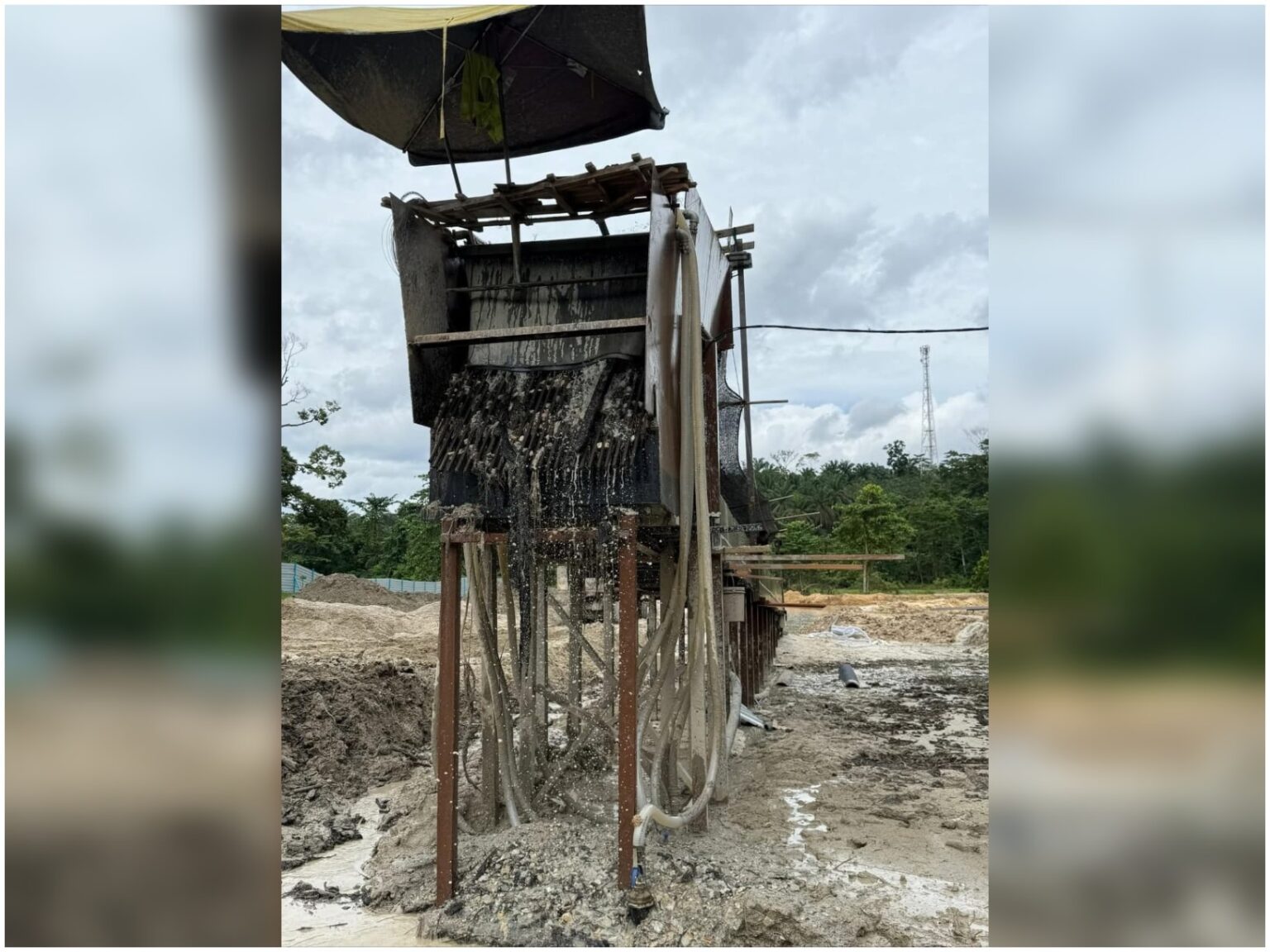 Enam ditahan melombong emas haram di Kampung Bolok - Kosmo Digital