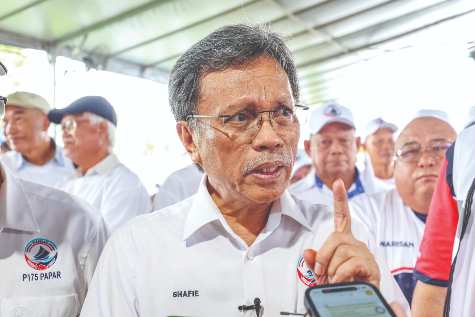 Shafie Apdal kekal kuasai kerusi Senallang - Kosmo Digital