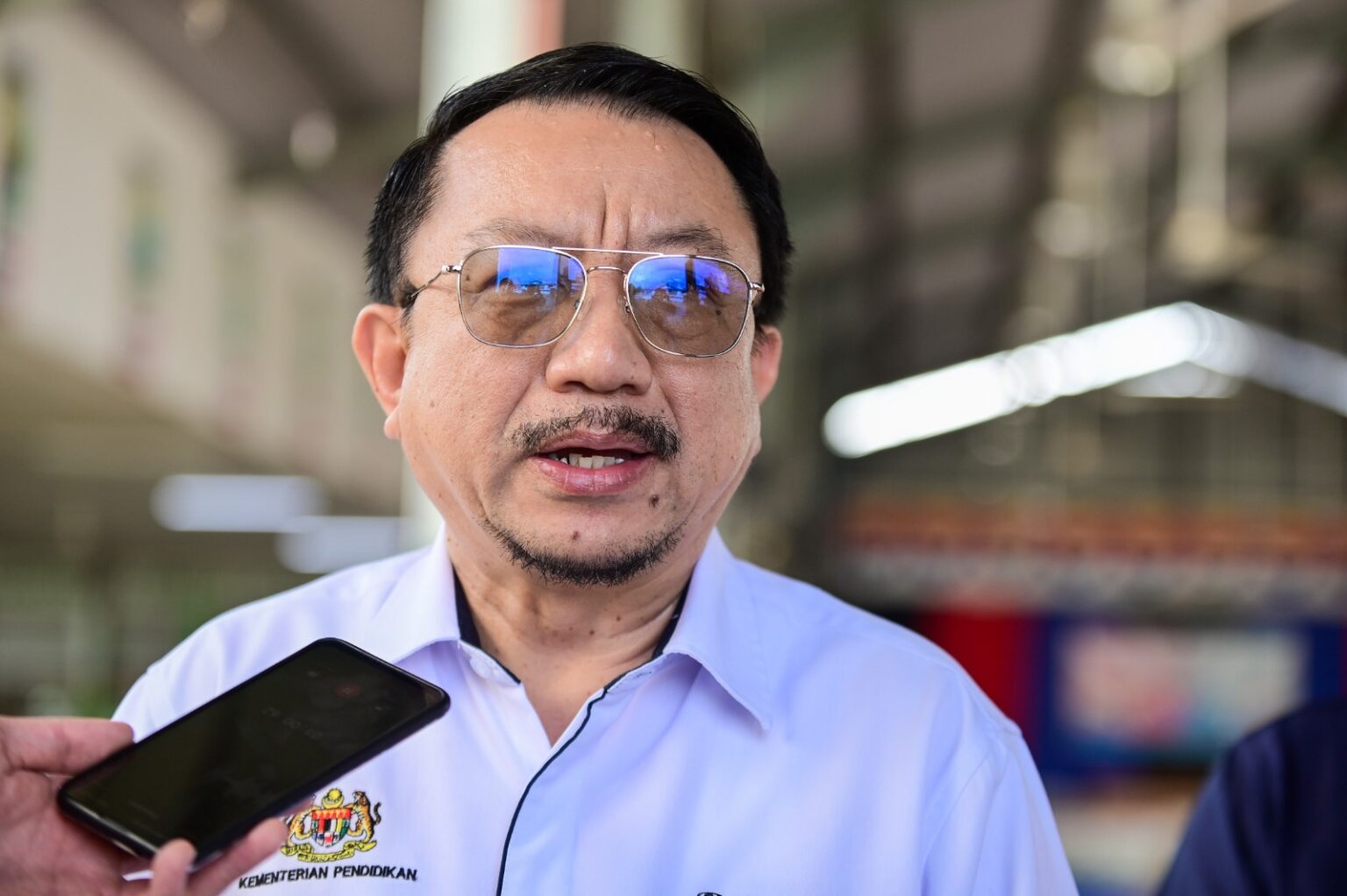 7 guru letak jawatan, 51 tidak lapor diri - Kosmo Digital