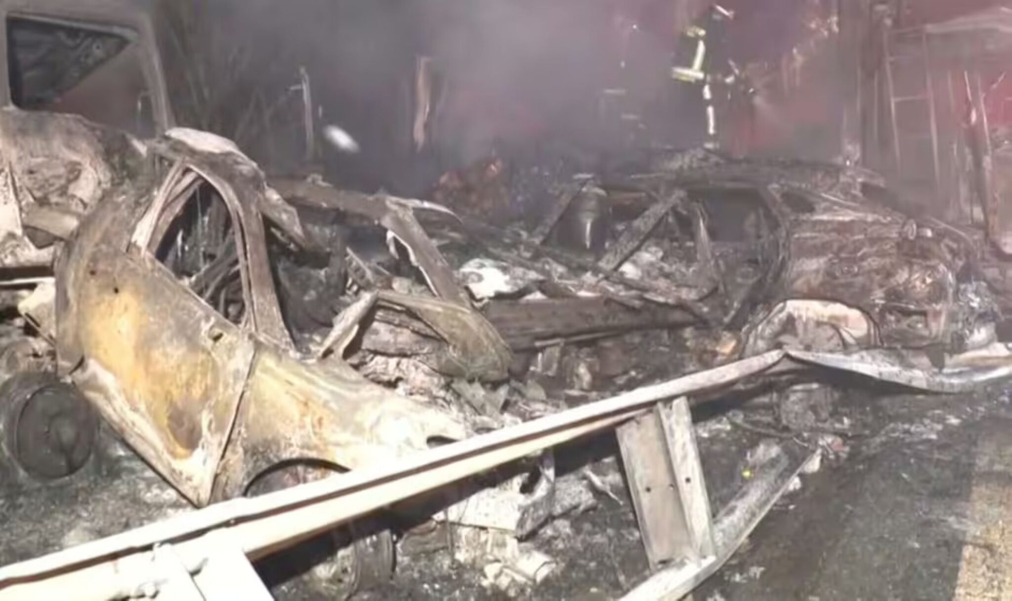 50 kenderaan berlanggar di lebuh raya - Kosmo Digital