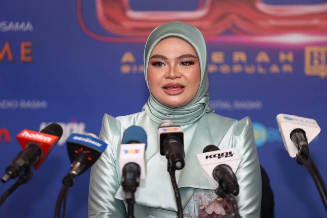 'Teringin menang macam Mak Iti' - Umairah pecah rekod ABPBH - Kosmo Digital
