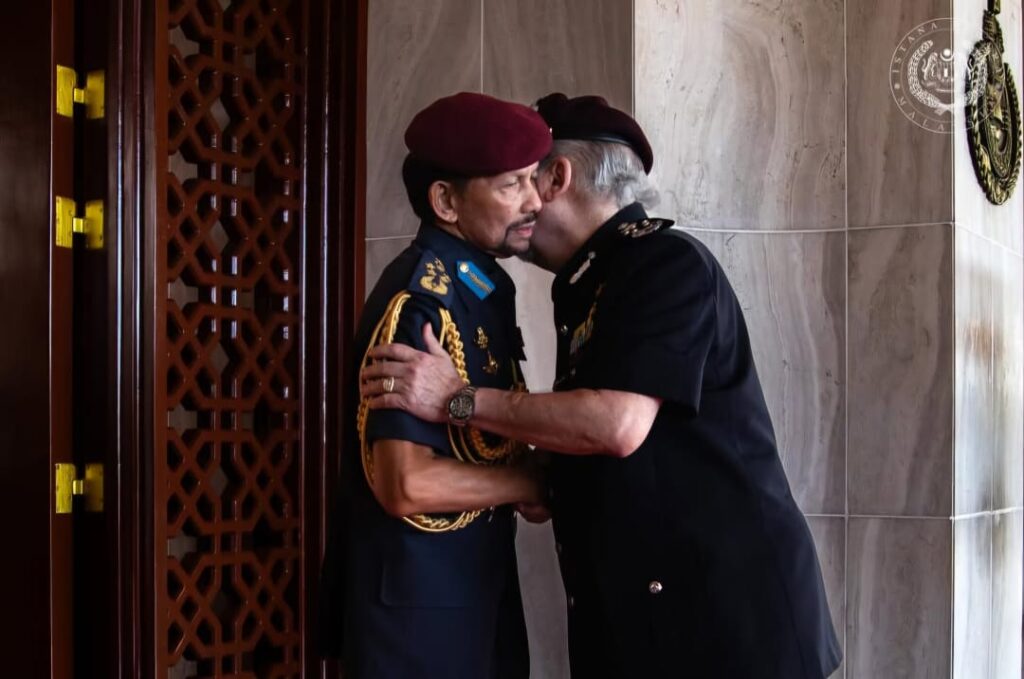 Pembedahan lutut: Agong zahir ucapan selamat kepada Sultan Brunei ...
