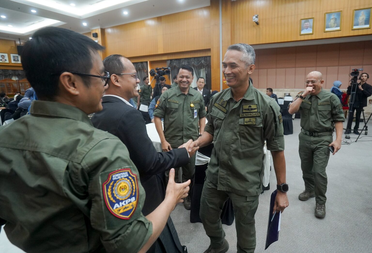 AKPS lengkapkan prosedur ambil 200 bekas tentera kukuh kawalan sempadan ...
