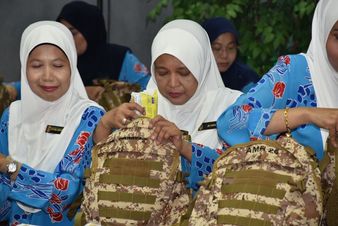 16,000 beg raya buat wira ATM - Kosmo Digital