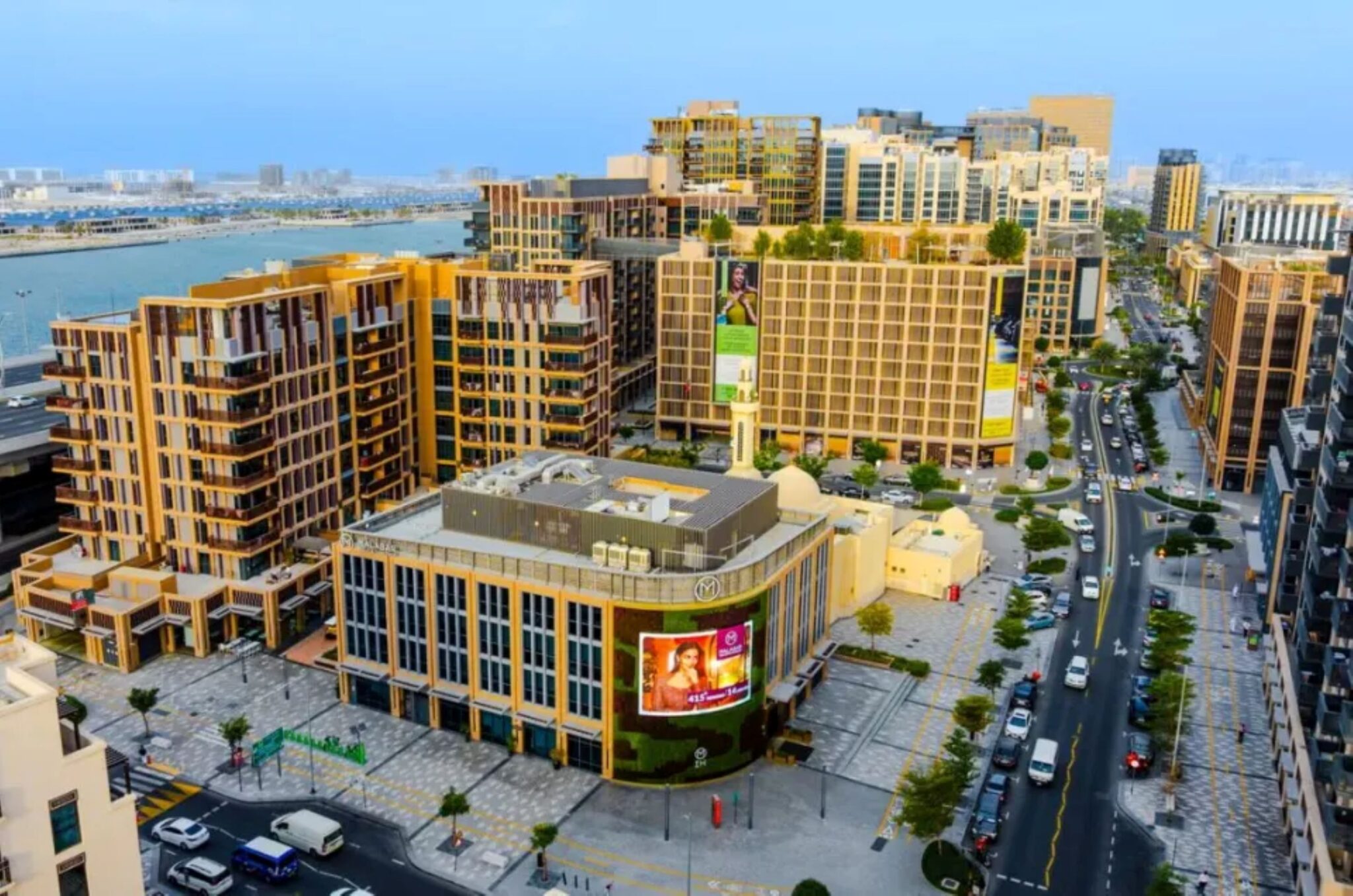 Dubai mahu bina jalan raya emas - Kosmo Digital