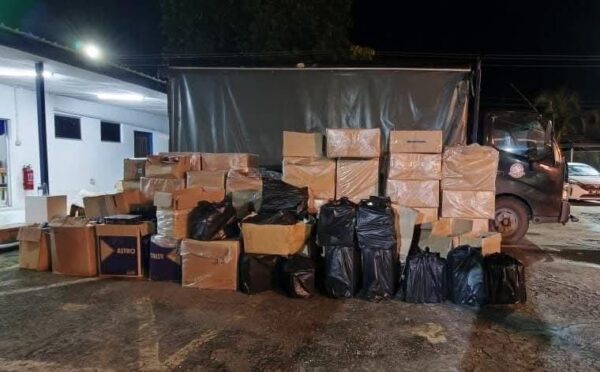 ESSCOM rampas rokok, mercun hampir RM1 juta - Kosmo Digital