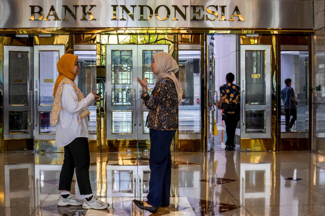 Rupiah jatuh ke paras terendah - Kosmo Digital
