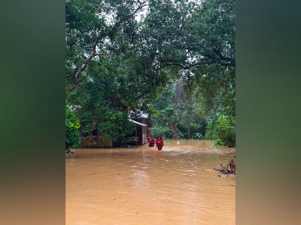 Hampir 100 penduduk terjejas banjir di LMS, Manjung - Kosmo Digital