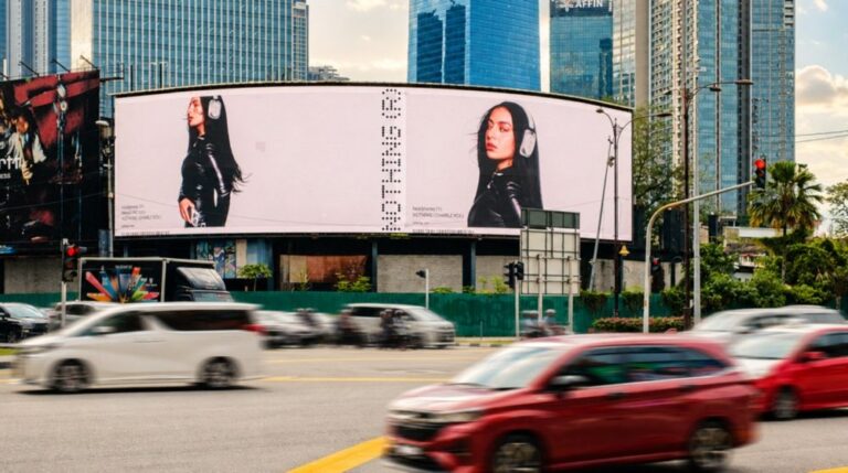 Promosi jenama Nothing warnai wajah Bukit Bintang, KL - Kosmo Digital